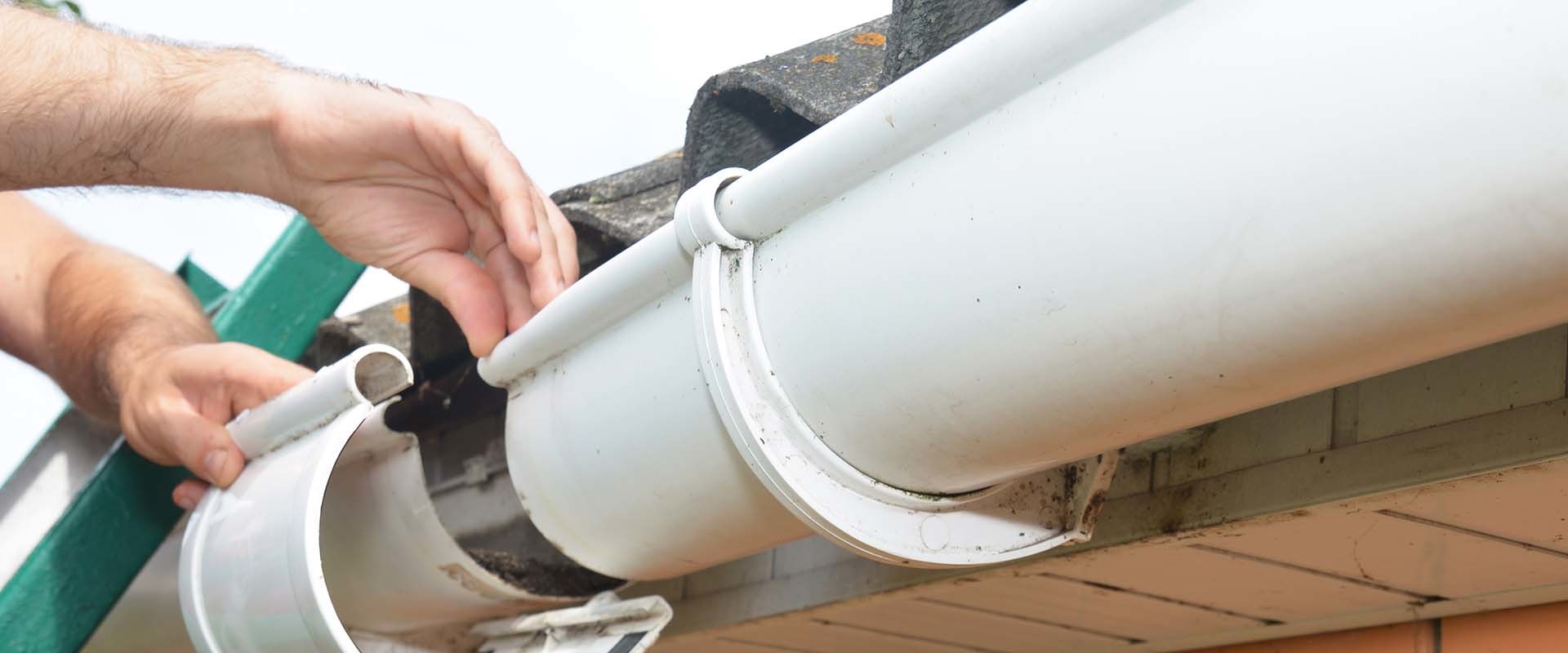 How to fix a gutter that is leaking at the joint?